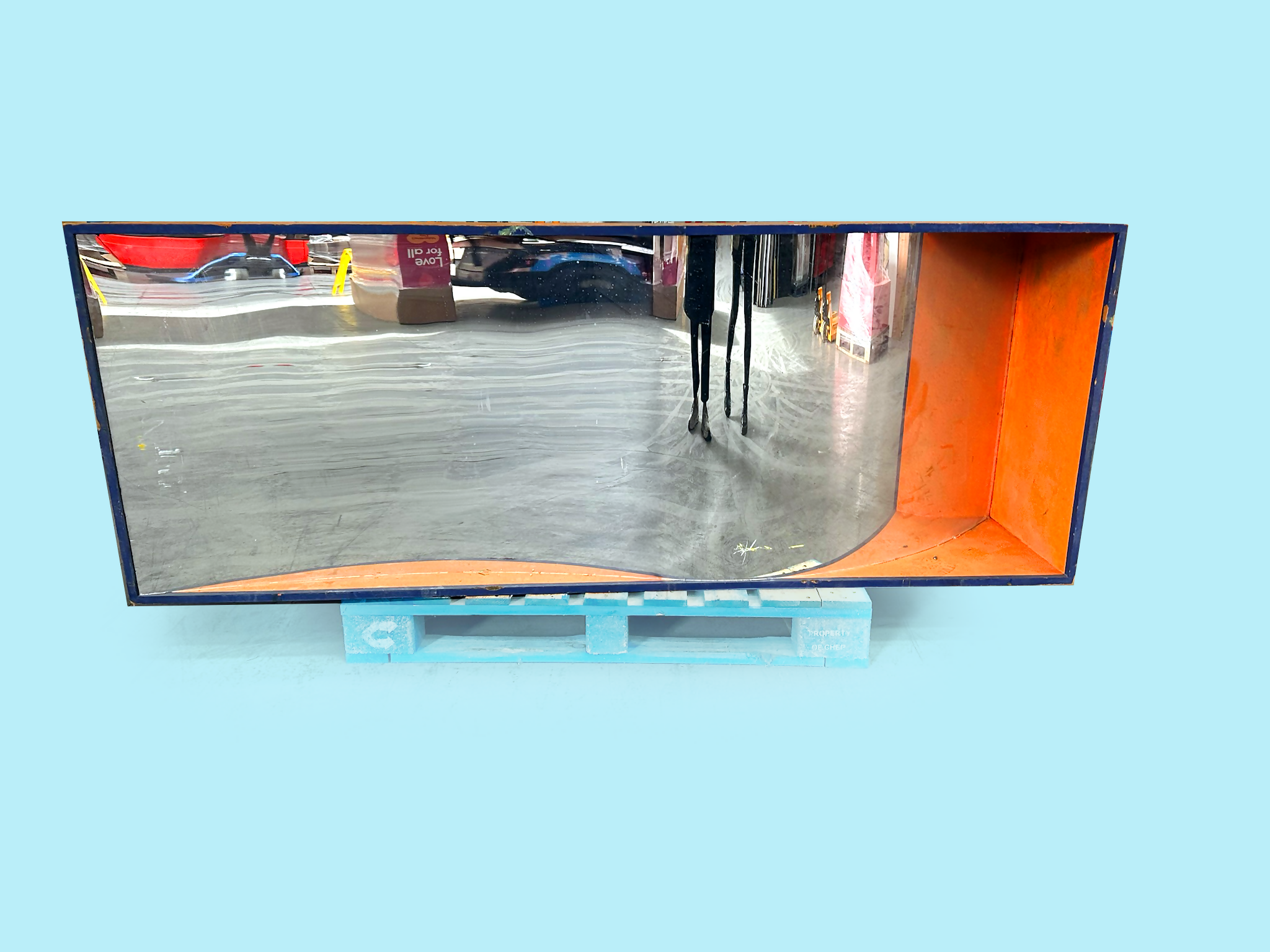 Distortion Mirror – USED Creative Circular Marketplace